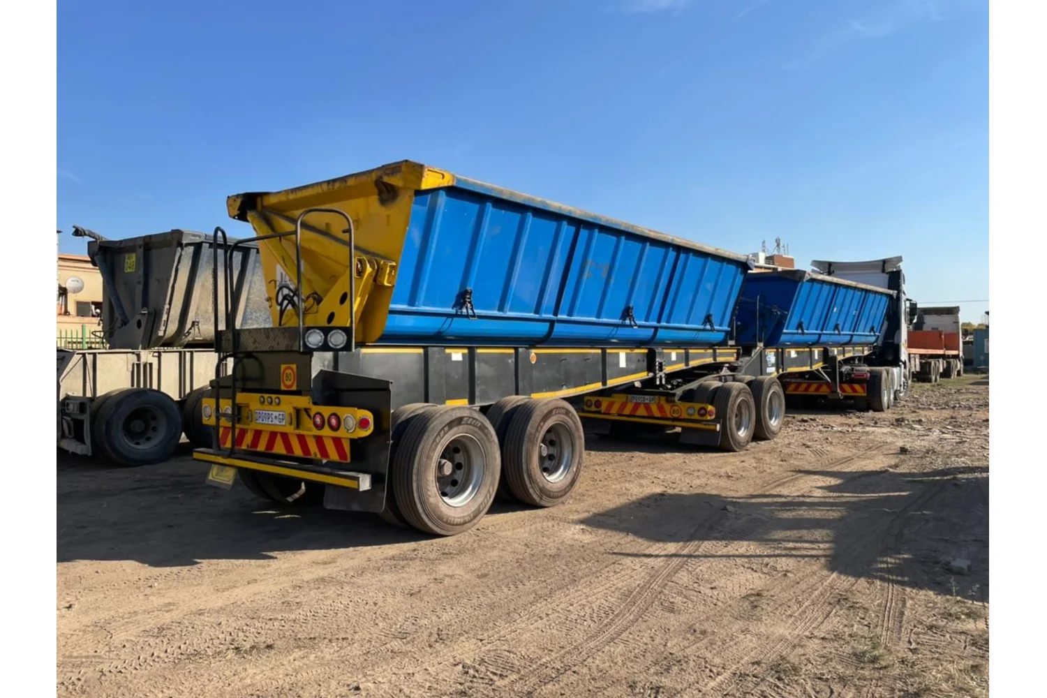 34 ton side tipper Trucks for hire